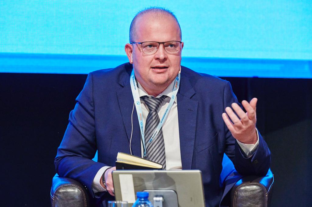 Dimitrios Psarrakis – Value Verse